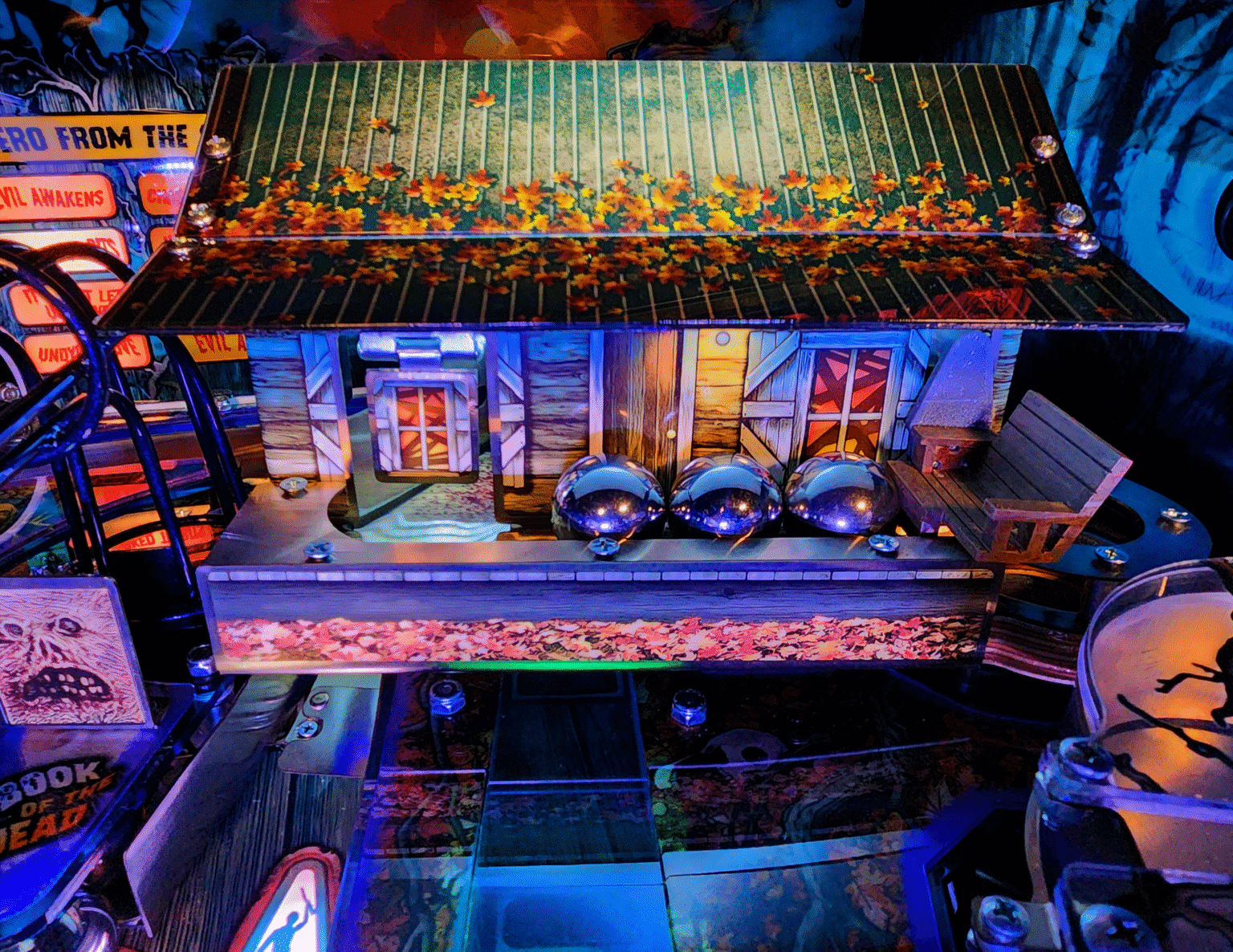 Evil Dead Pinball Machine Collector's Edition - Spooky 2025